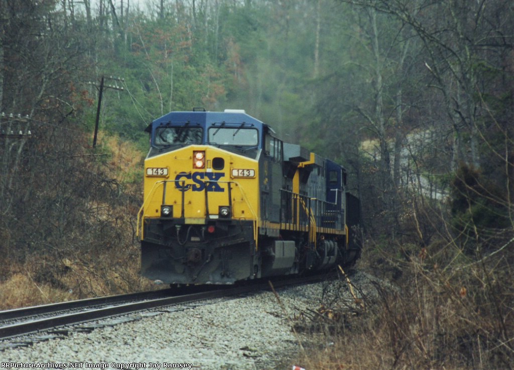 CSX 143 eastbound through Hargett, KY